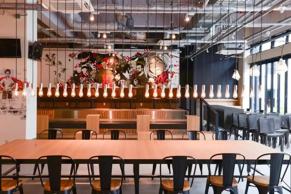 採用情報 - YOLO JAPAN